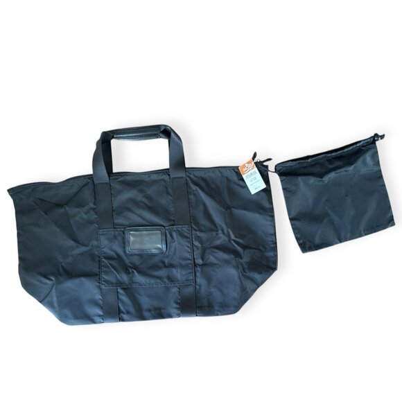 Tumi | Bags | Nwt Tumi Just In Case Packable Nylon Duffel Bag Black ...